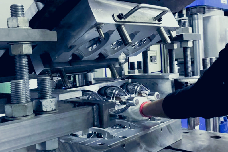 Time Efficient and Material Choice for Compression Molding